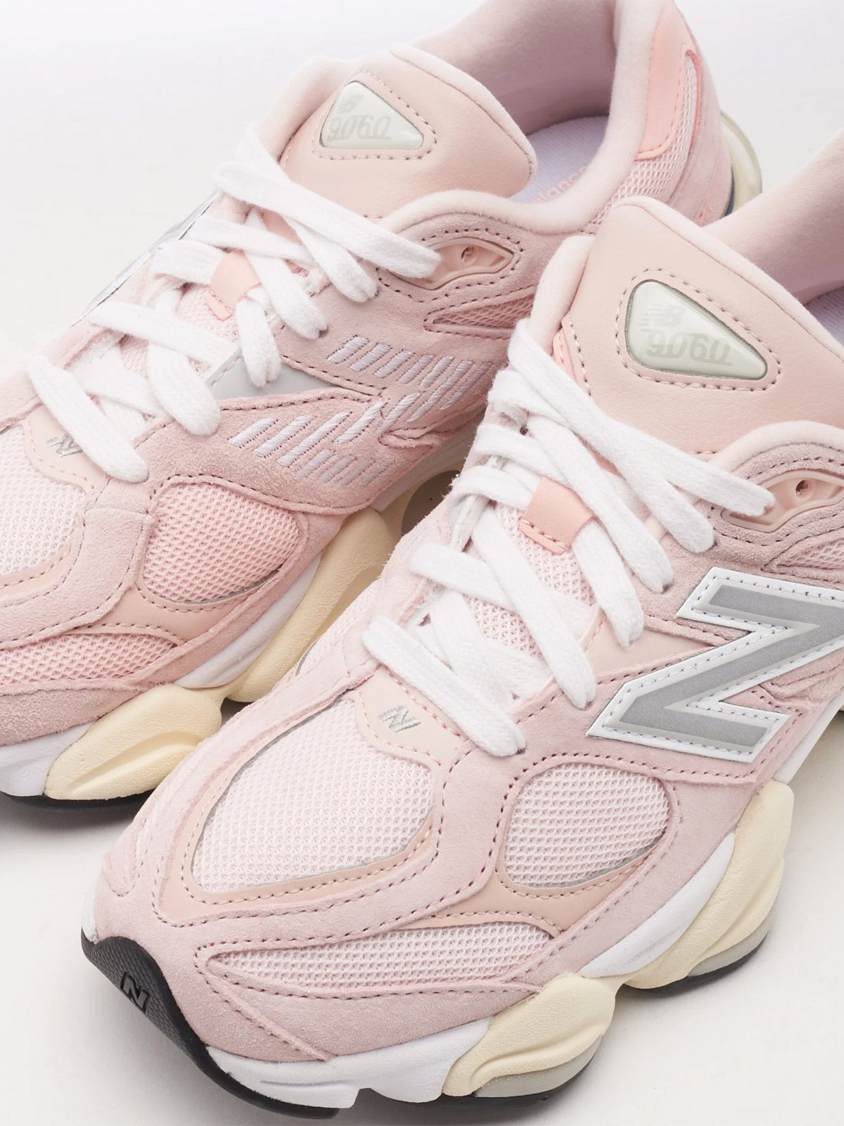 Crystal pink '9060' sneakers | NEW BALANCE